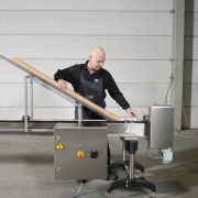 Manual End Feeding - CSW Can Systems Worldwide
